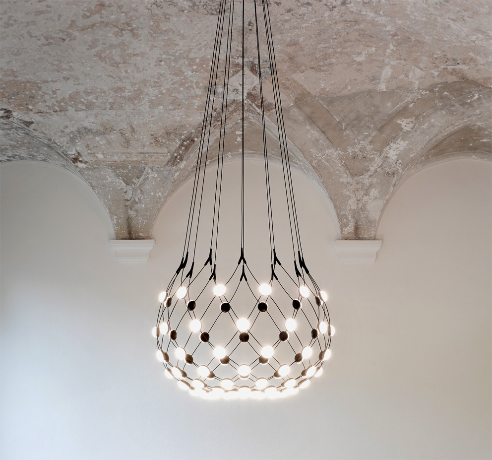 Mesh LED pendant lamp by Luceplan